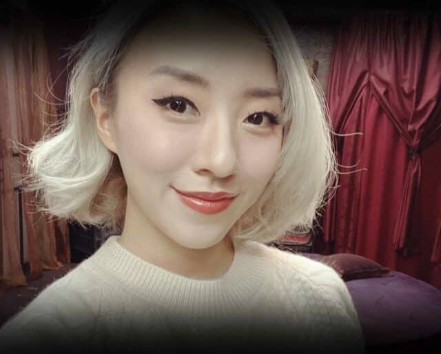 Stella Chuu - Age, Bio, Birthday, Family, Net Worth | National Today
