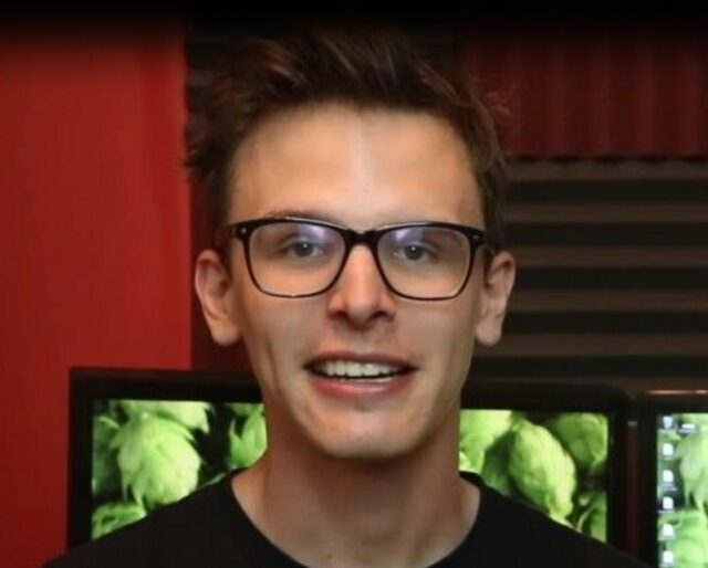 iDubbbzTV - Age, Bio, Birthday, Family, Net Worth | National Today