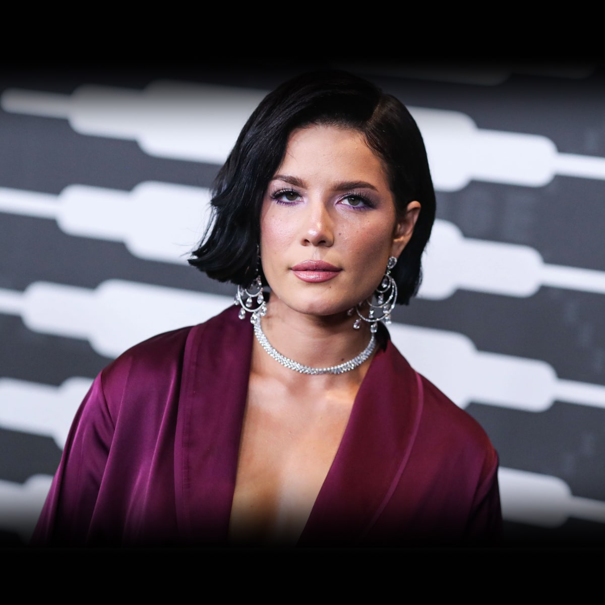 Halsey Age Bio Birthday Family Net Worth National Today