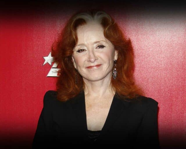 Bonnie Raitt - Age, Bio, Birthday, Family, Net Worth | National Today