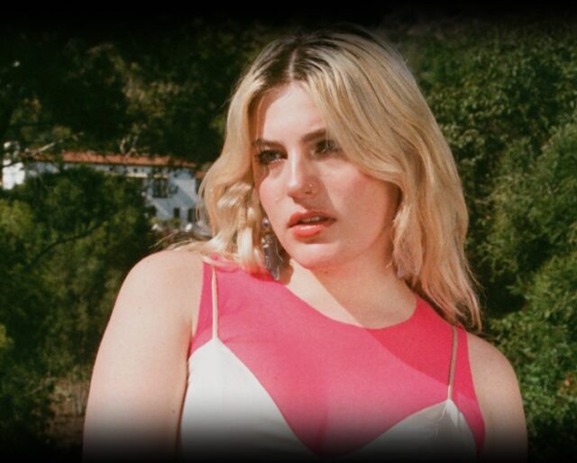 Ella Jane - Age, Bio, Birthday, Family, Net Worth | National Today